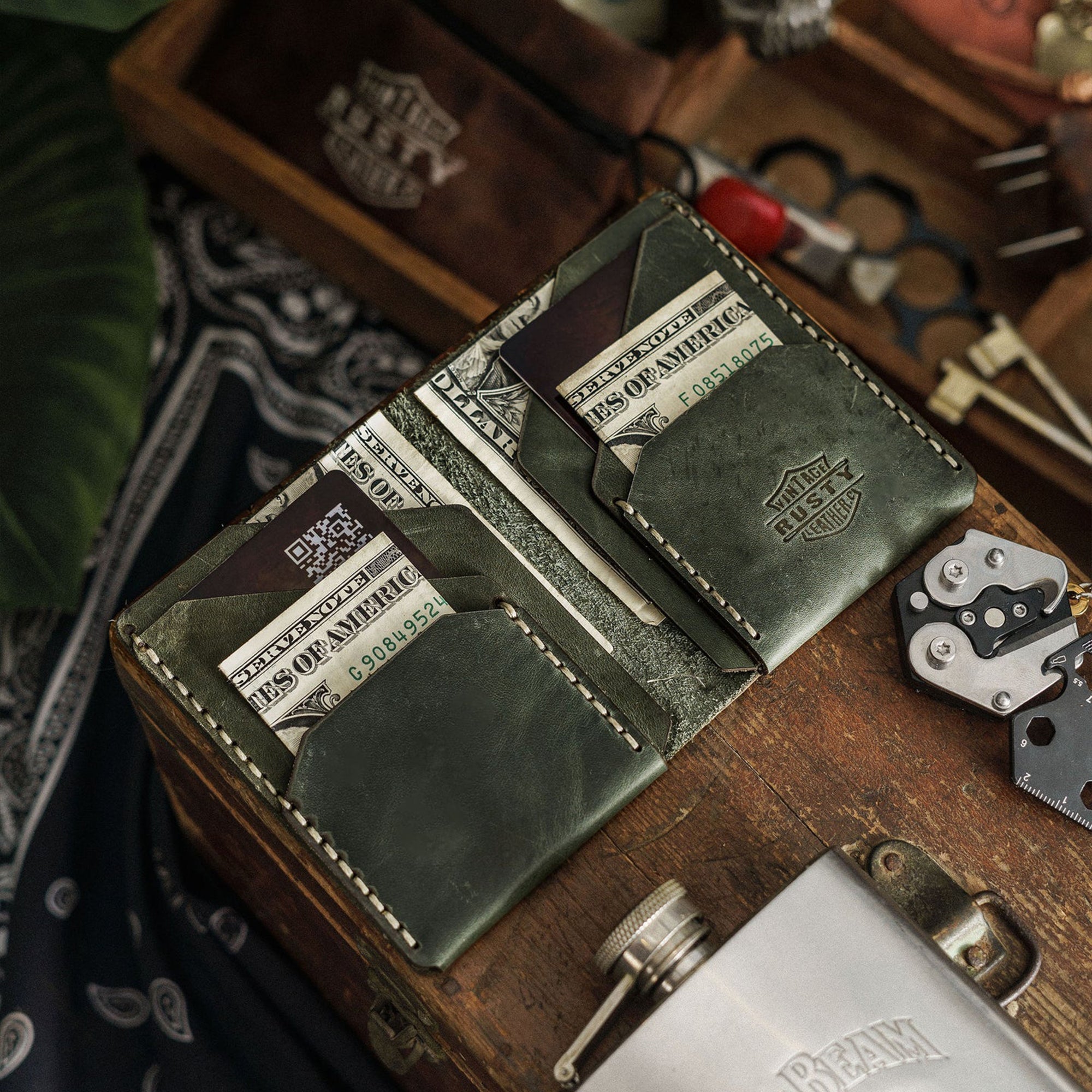 Insider wallet -Cow Pull up leather – Rusty leather c