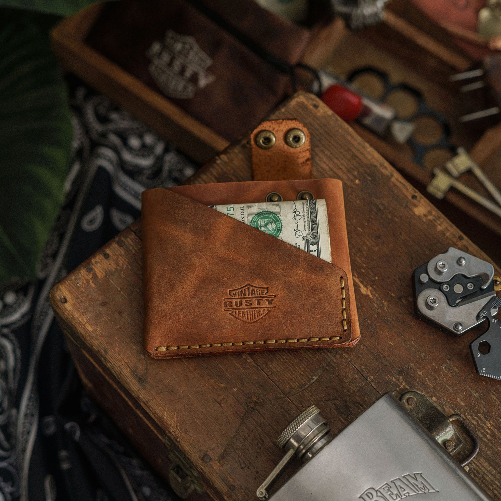 Slim Cash Caddy - Cow-Pull up leather – Rusty leather c