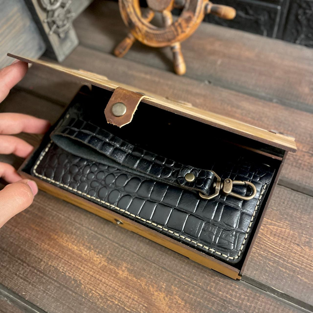 Croco Long wallet box + free medal “cow pull-up leather” – Rusty leather c